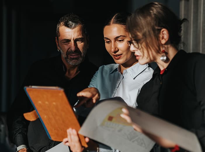 Self-Service Analytics: Guide, Challenges & Tips - Huwise